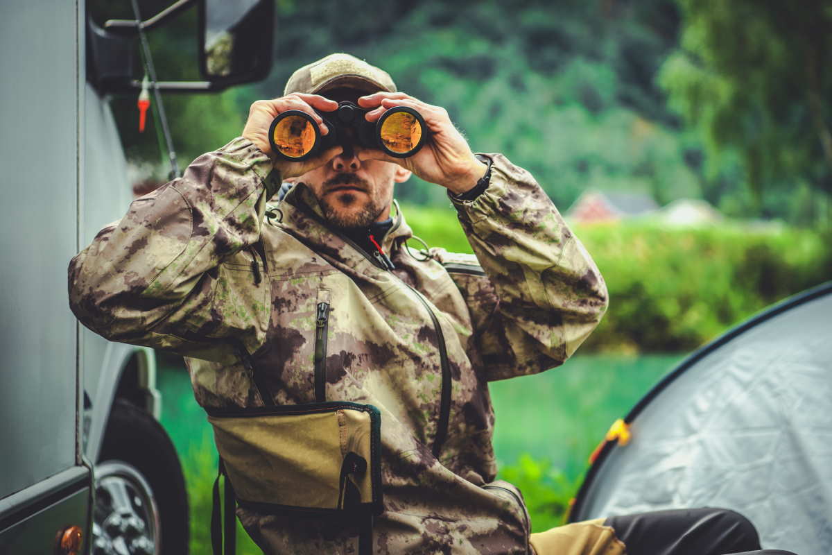 How to Track and Locate Wild Animals - Outdoors Report